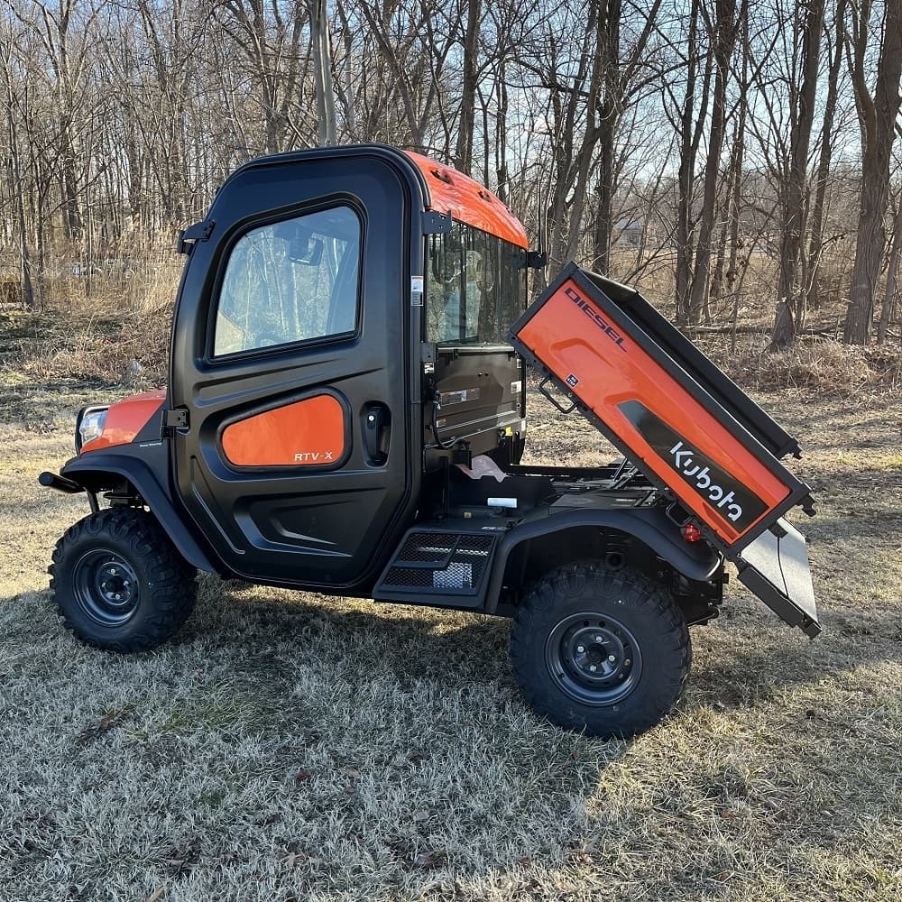 Kubota RTVX2C-SKLH - Cherry Valley Tractor Sales
